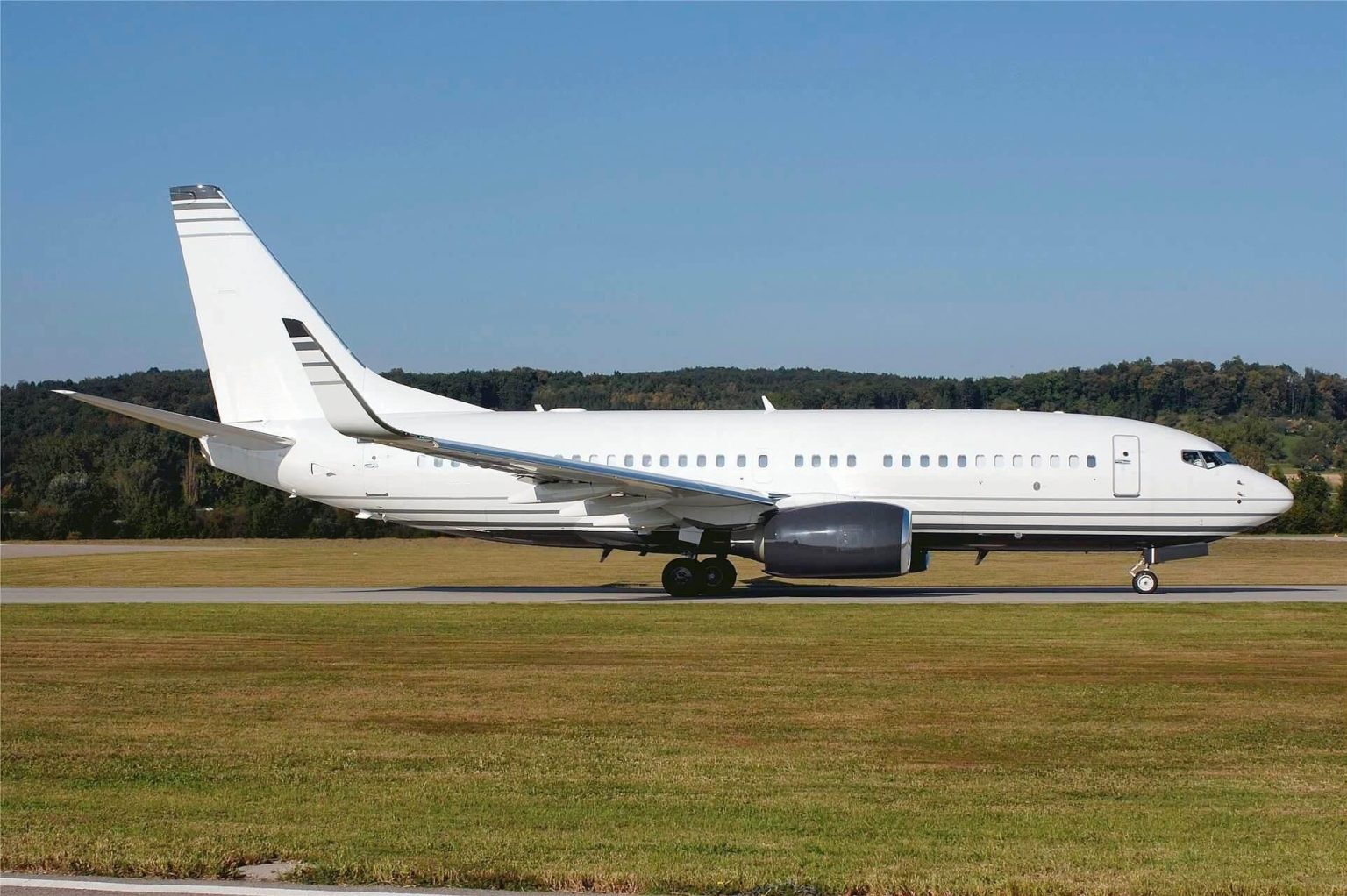 How to Enjoy Luxurious Private Jet Travel at a Lower Cost